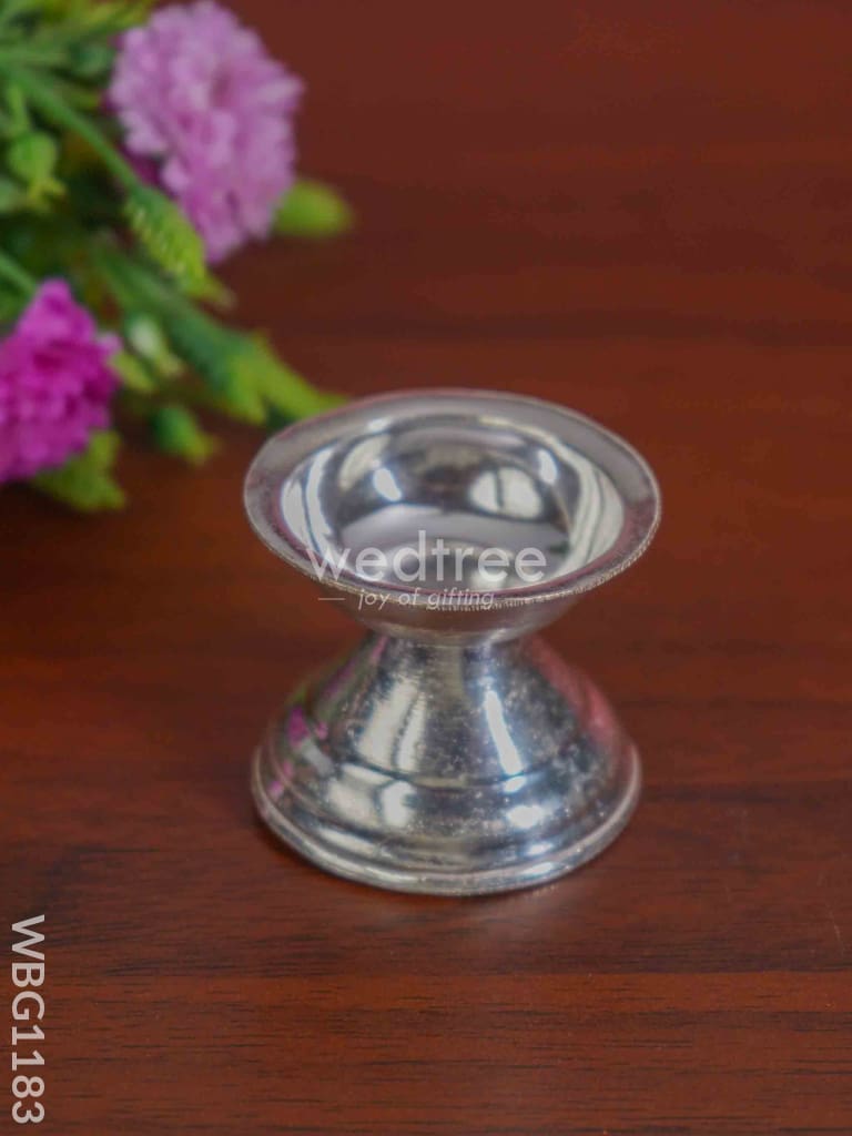 German Silver Round Diya with Stand - WBG1183 – Wedtree
