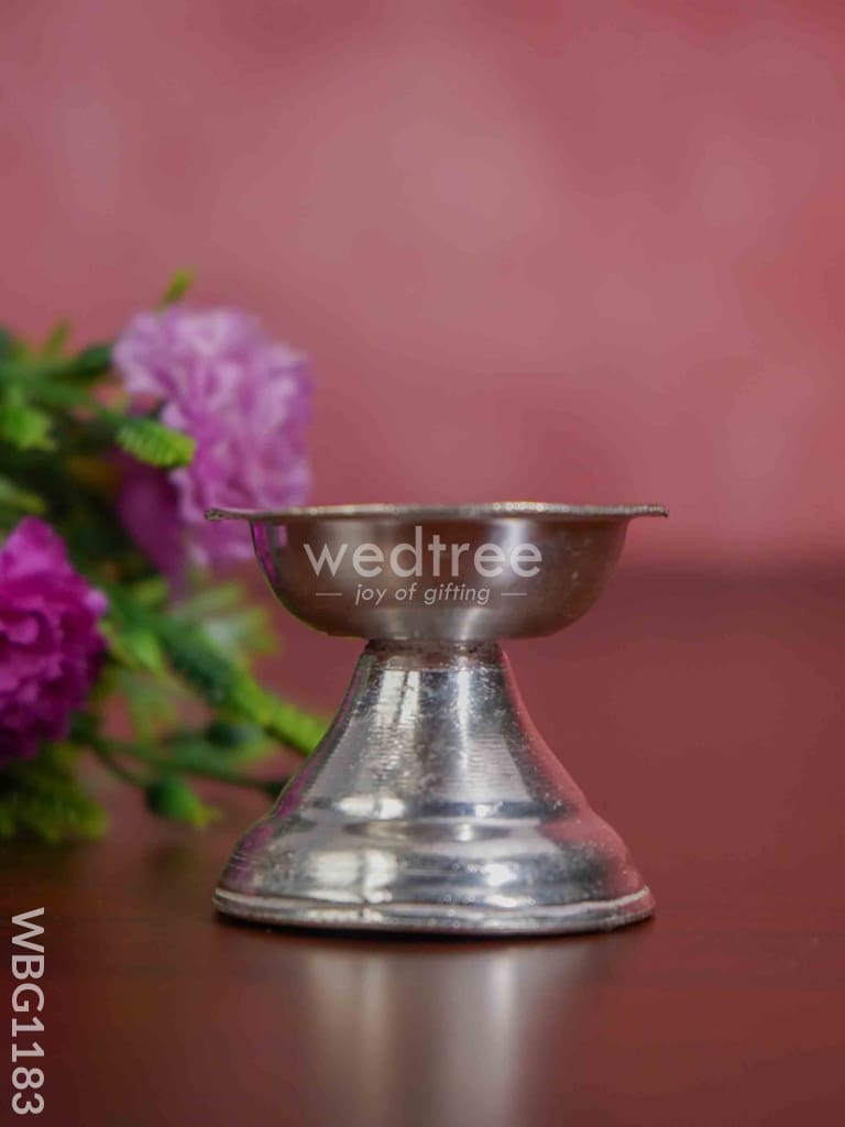 German Silver Round Diya with Stand - WBG1183 – Wedtree