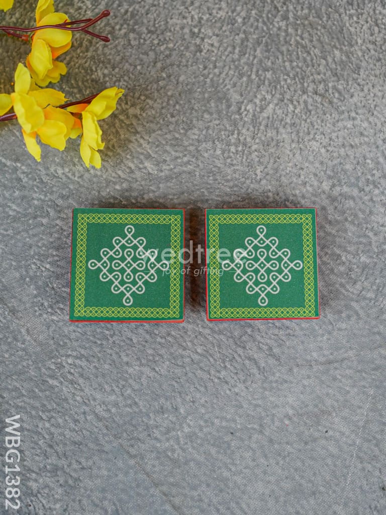 Laminated Manai - Sikku Kolam Design - Set of 2 - WBG1382 – Wedtree